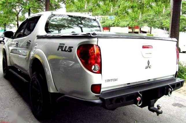 Mitsubishi Strada Triton 4x4 Double Cabin Thn 2009 GLS Putih 1148460