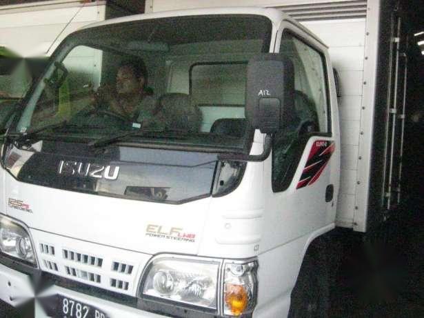 Jual Isuzu Elf NKR 71 E2-2 LWB Truck Box Aluminium Tahun 2015 2181320
