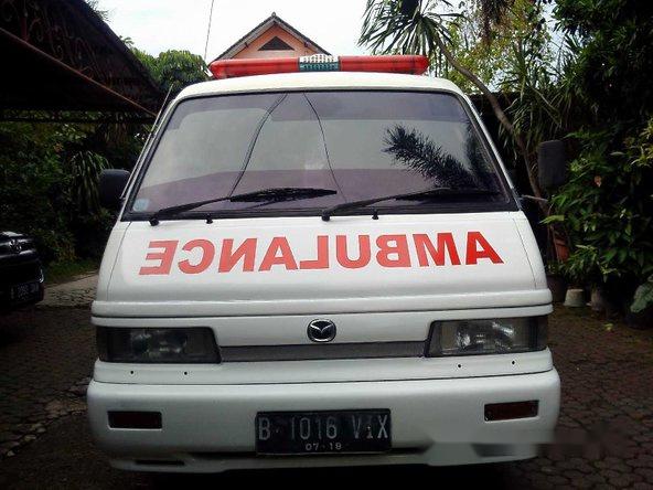 Mazda E2000 Ambulance 2003 2354542