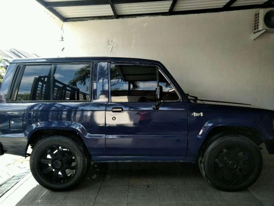 Chevrolet Trooper () 1984 kondisi terawat 3645118