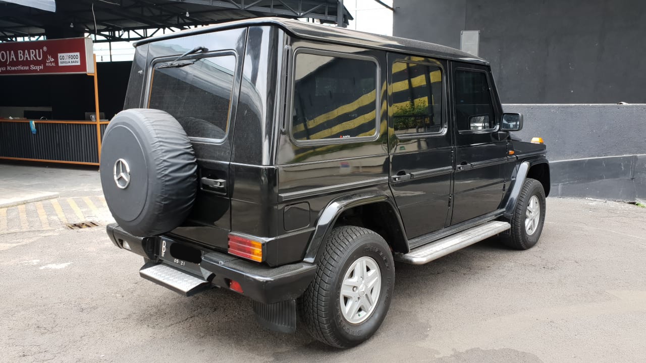 Jual mobil Mercedes-Benz G-Class G300 1996 bekas 4037786