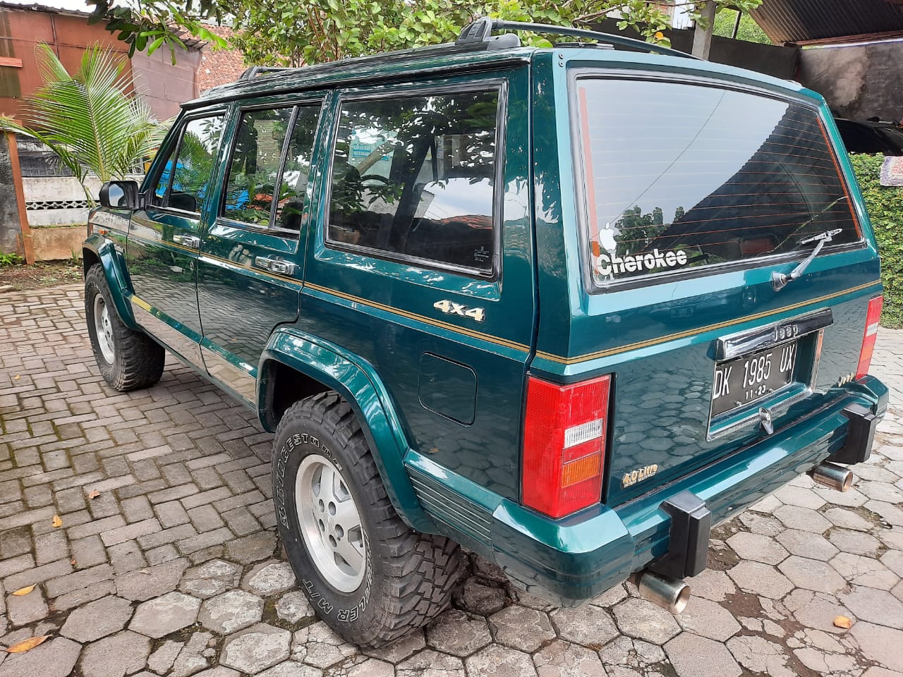 Dijual Mobil Jeep Cherokee Limited 4x4 Automatic 1994 di DIY ... 4450411