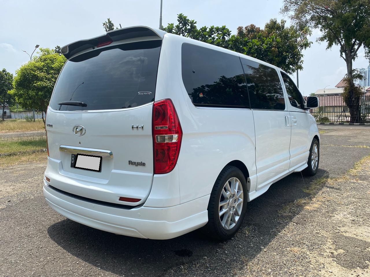 Jual Mobil Hyundai H-1 Royale 2011 Putih di DKI Jakarta 4465588