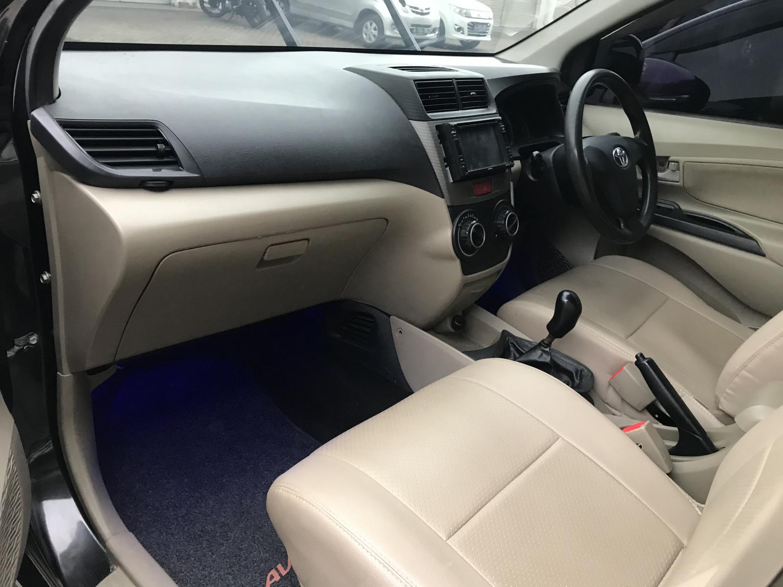 Toyota Avanza 1.3G MT Hitam 4479216