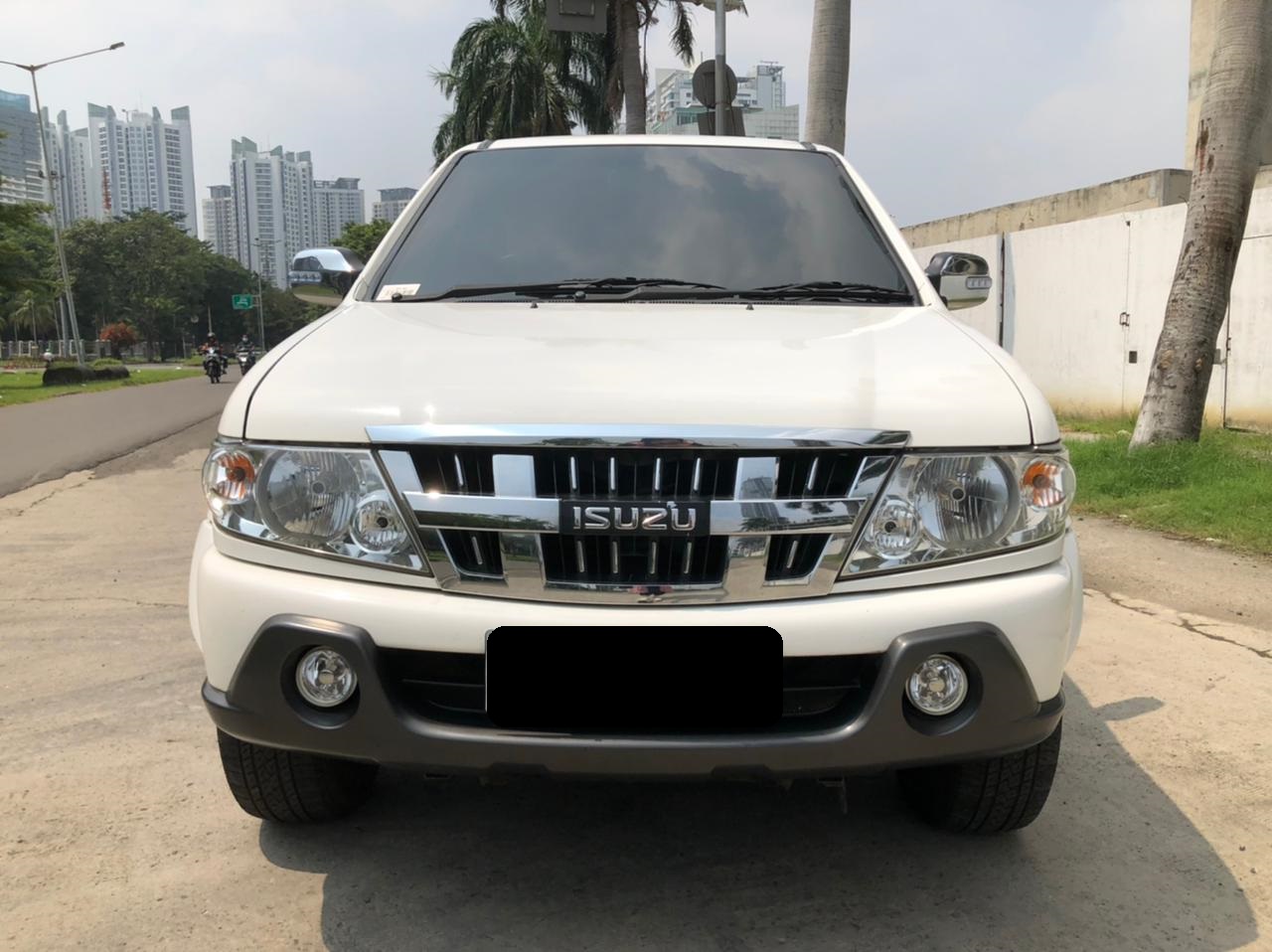 Isuzu Panther GRAND TOURING 2016 Putih 4484351