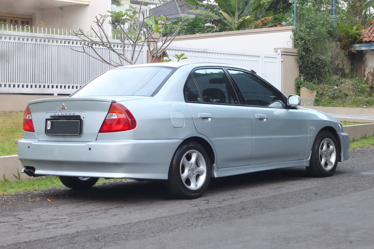 Mitsubishi Lancer Ck4 Facelift 1.6 2002 MT Istimewa 4484549
