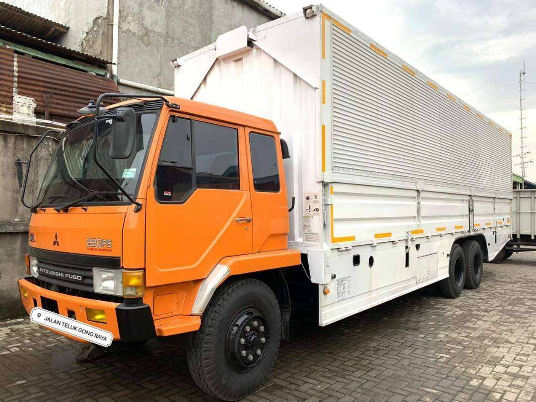 Rental Sewa 6bln Fuso Hino Tronton 6x2 Isuzu Giga Wingbox Wing Box DLL ...