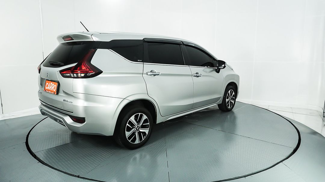 Mitsubishi Xpander Ultimate A/T 2018 Silver 4535311