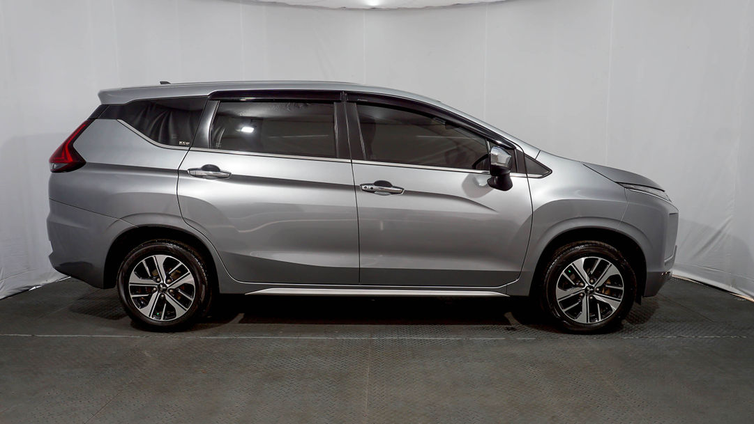 Mitsubishi Xpander Ultimate AT 2018 Grey 4582171