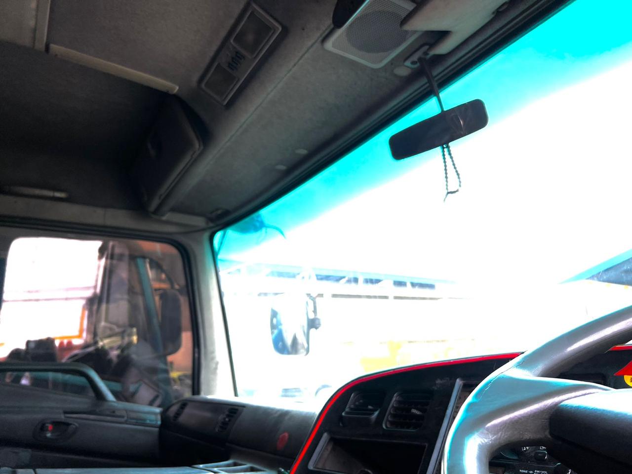 super great Mitsubishi Fuso build up tronton 6x2 wingbox 2010 wing box ...