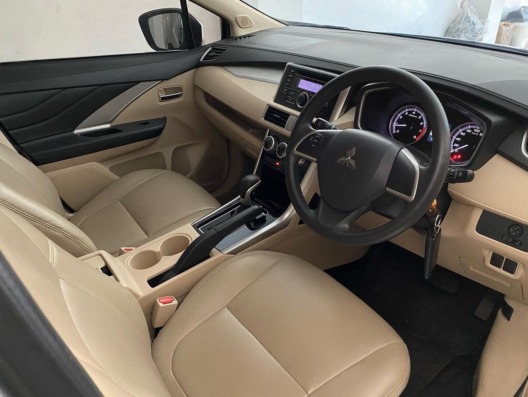 Mitsubishi Xpander Exceed A/T 2018 Silver 4655053