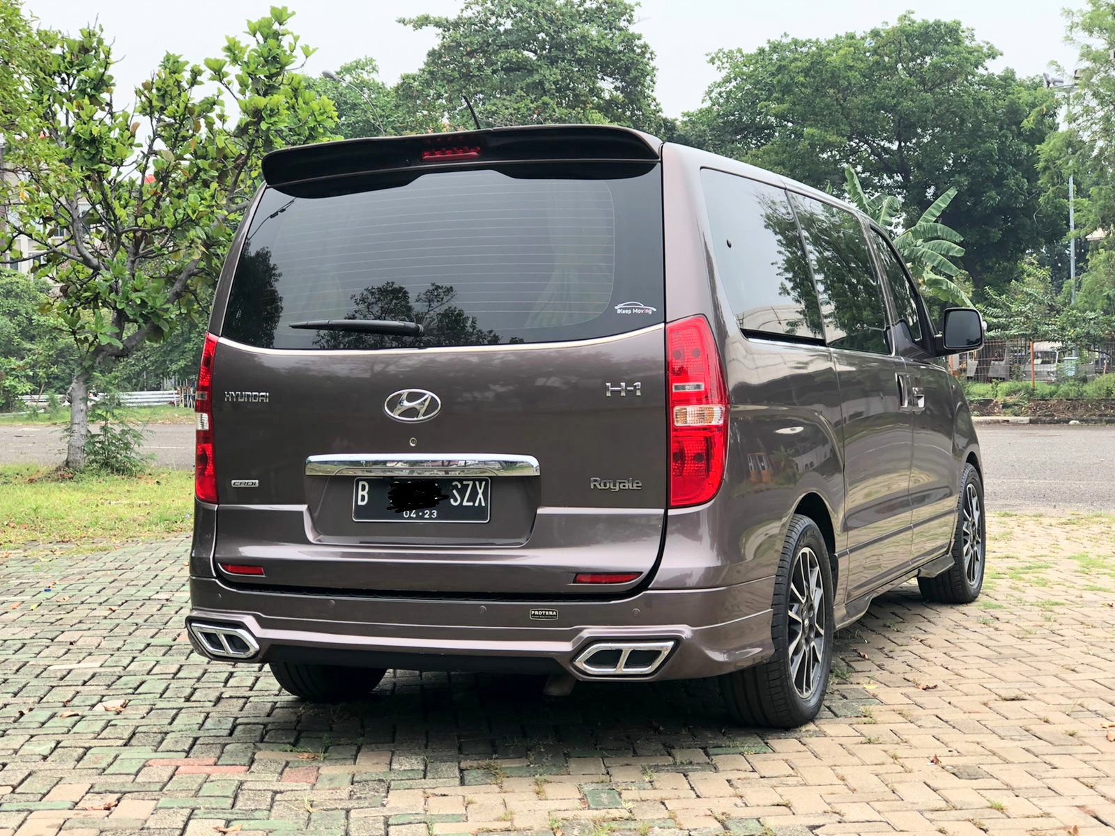 Hyundai H-1 Royale Diesel at 2018 Coklat 4664943