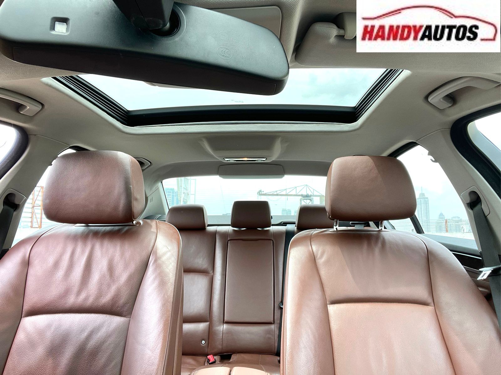 BMW 523i Executive Sunroof Tahun 2011 Automatic Hitam 4702202