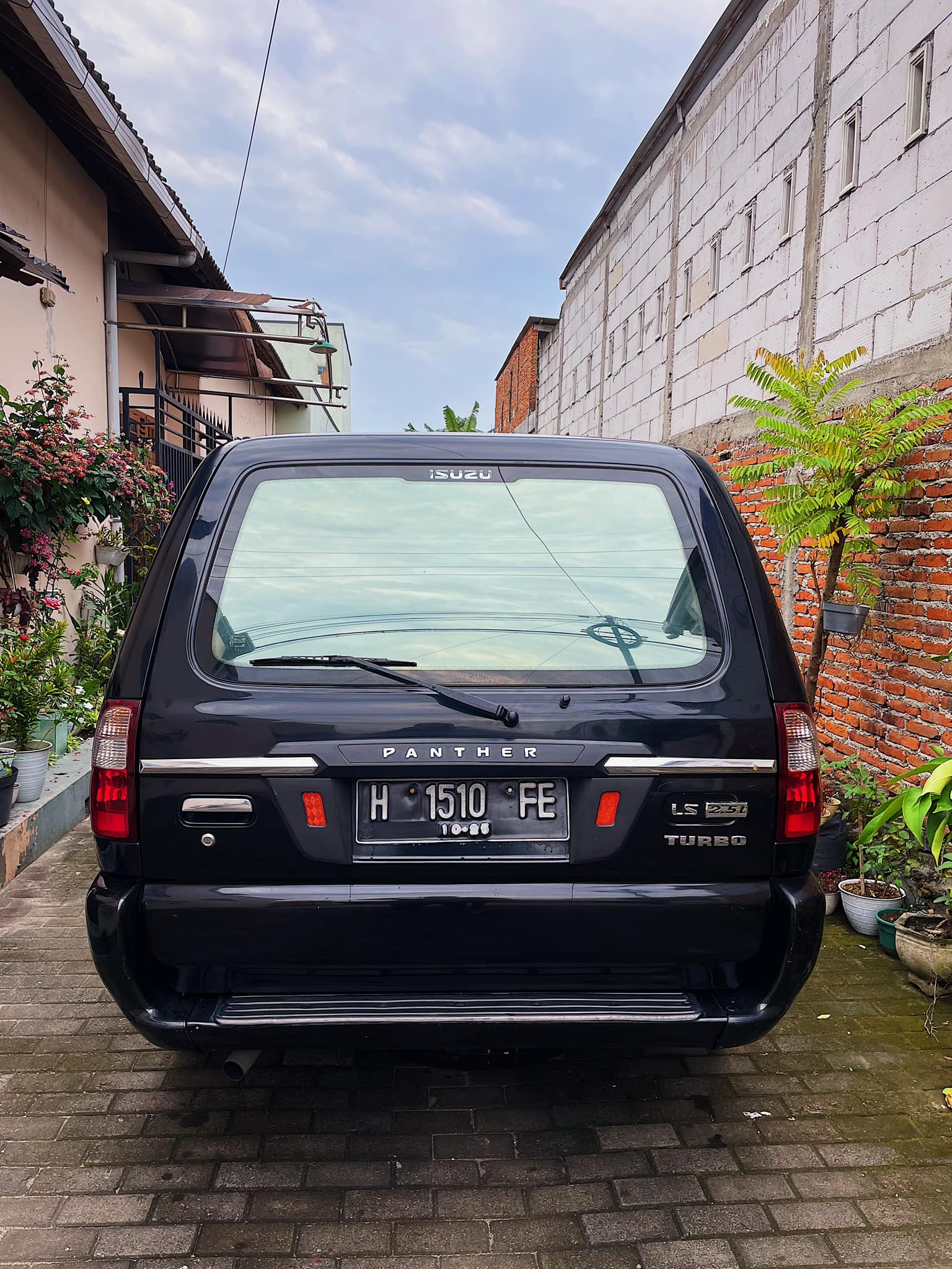 Isuzu Panther LS TURBO tahun 2011 akhir 4706381