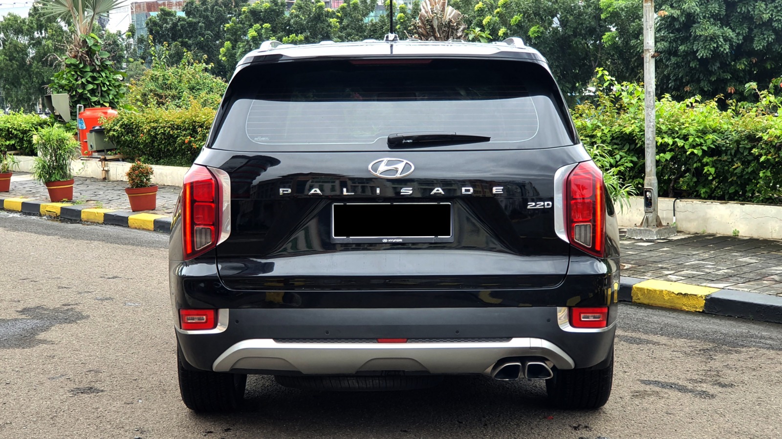 Hyundai Palisade Signature 2022 Hitam km18rb record cash kredit ... 4706675