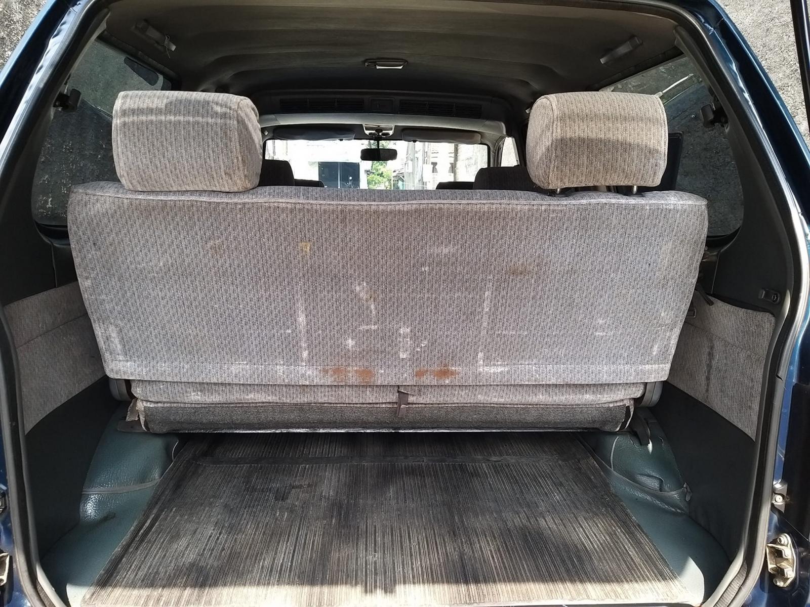 Kijang LGX 1.8cc EFI tahun 2000 warna biru tua metalik 4710011
