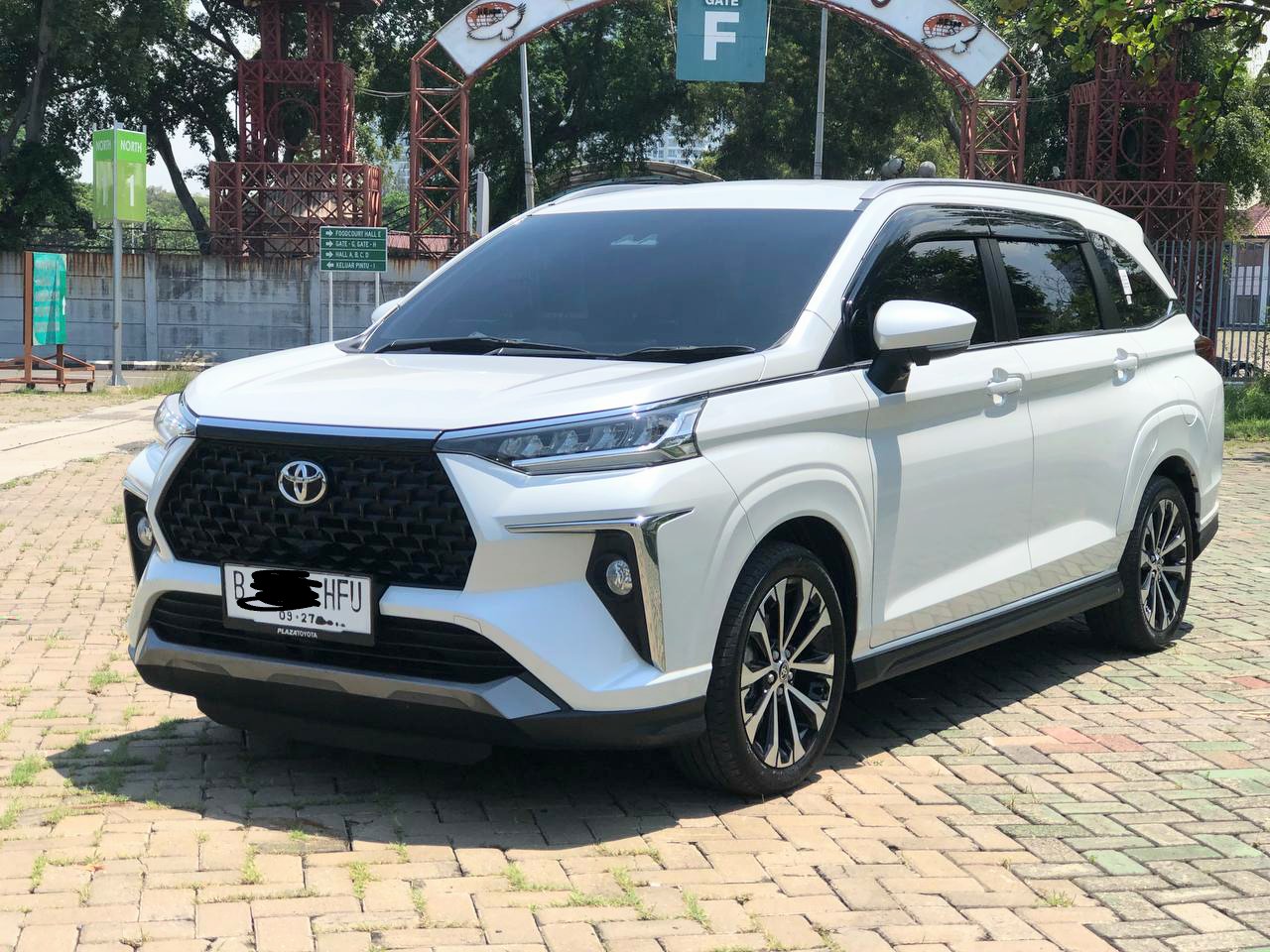 Toyota Veloz 1.5 Q CVT TSS A/T 2022 Putih 4710185