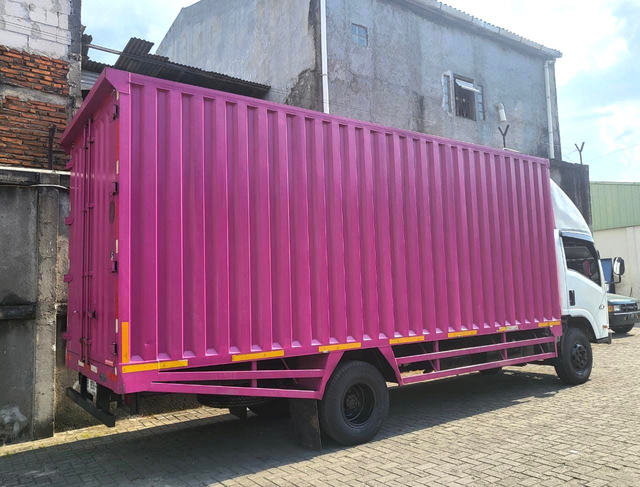 bok BESARbulan10+4banBARU MURAH CDD LONG Isuzu elf NMR L box besi 2022 ...