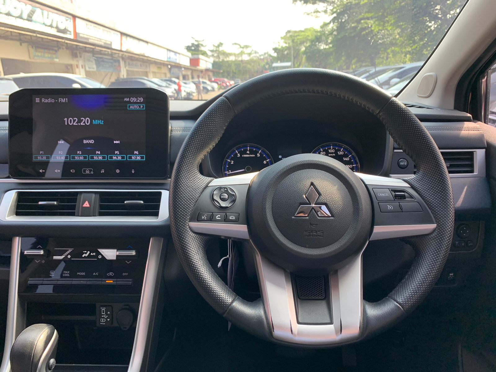 Mitsubishi Xpander Cross Premium Package AT 2021 Hitam ( Rem ... 4705841