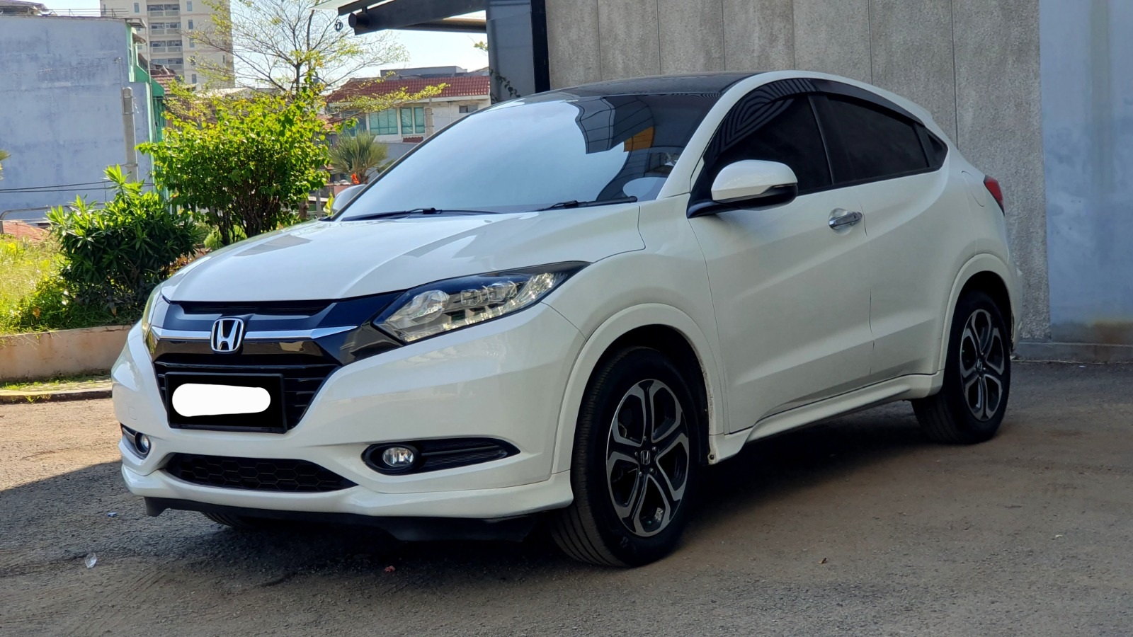 Honda HR-V 1.8L Prestige 2018 sunroof putih km38rban cash kredit ...
