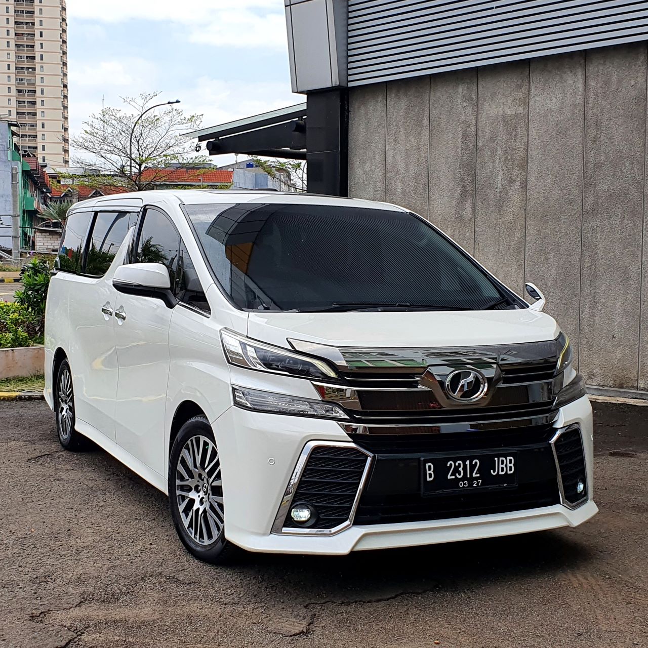 Toyota Vellfire 2.5L ZG Audioless CBU AT 2016 White On Black KM ... 4742767