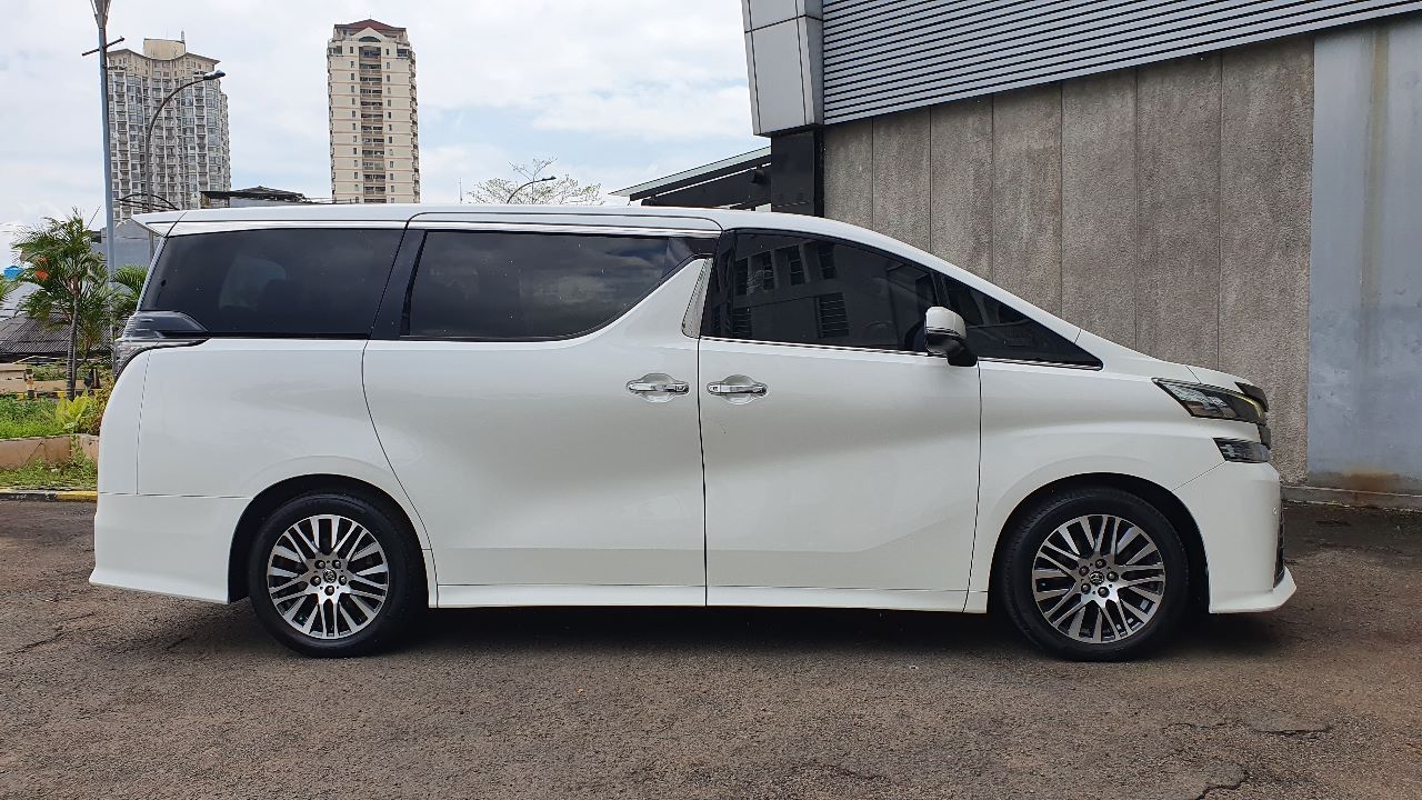 Toyota Vellfire 2.5L ZG Audioless CBU AT 2016 White On Black KM ... 4742767