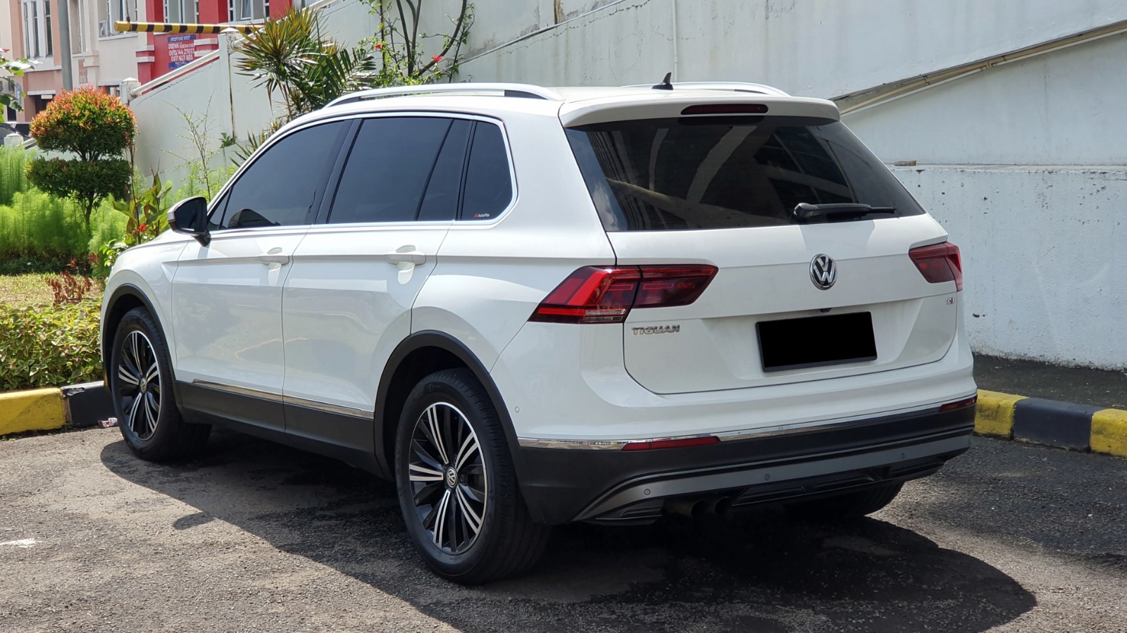 Volkswagen Tiguan 1.4L TSI 2017 putih km 56ribuan pajak panjang ... 4742907