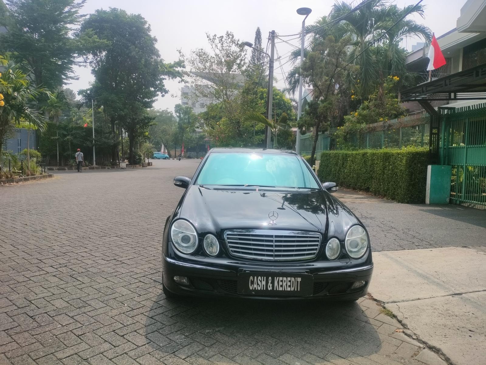 Mercedes-Benz E-Class E 280 3.0 7 Tronic A/T 2007 Hitam Bensin 4743896