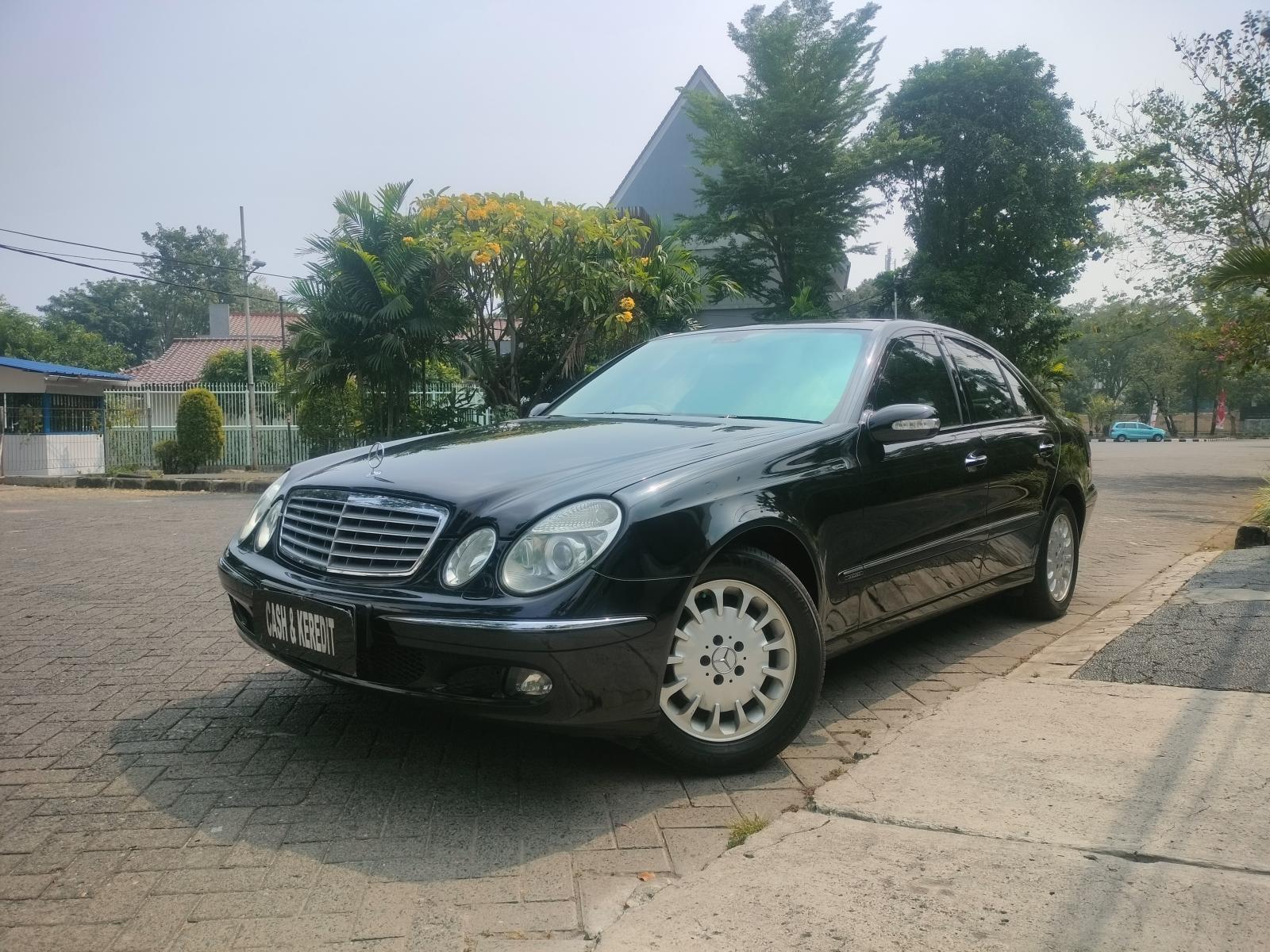 Mercedes-Benz E-Class E 280 3.0 7 Tronic A/T 2007 Hitam Bensin 4743896