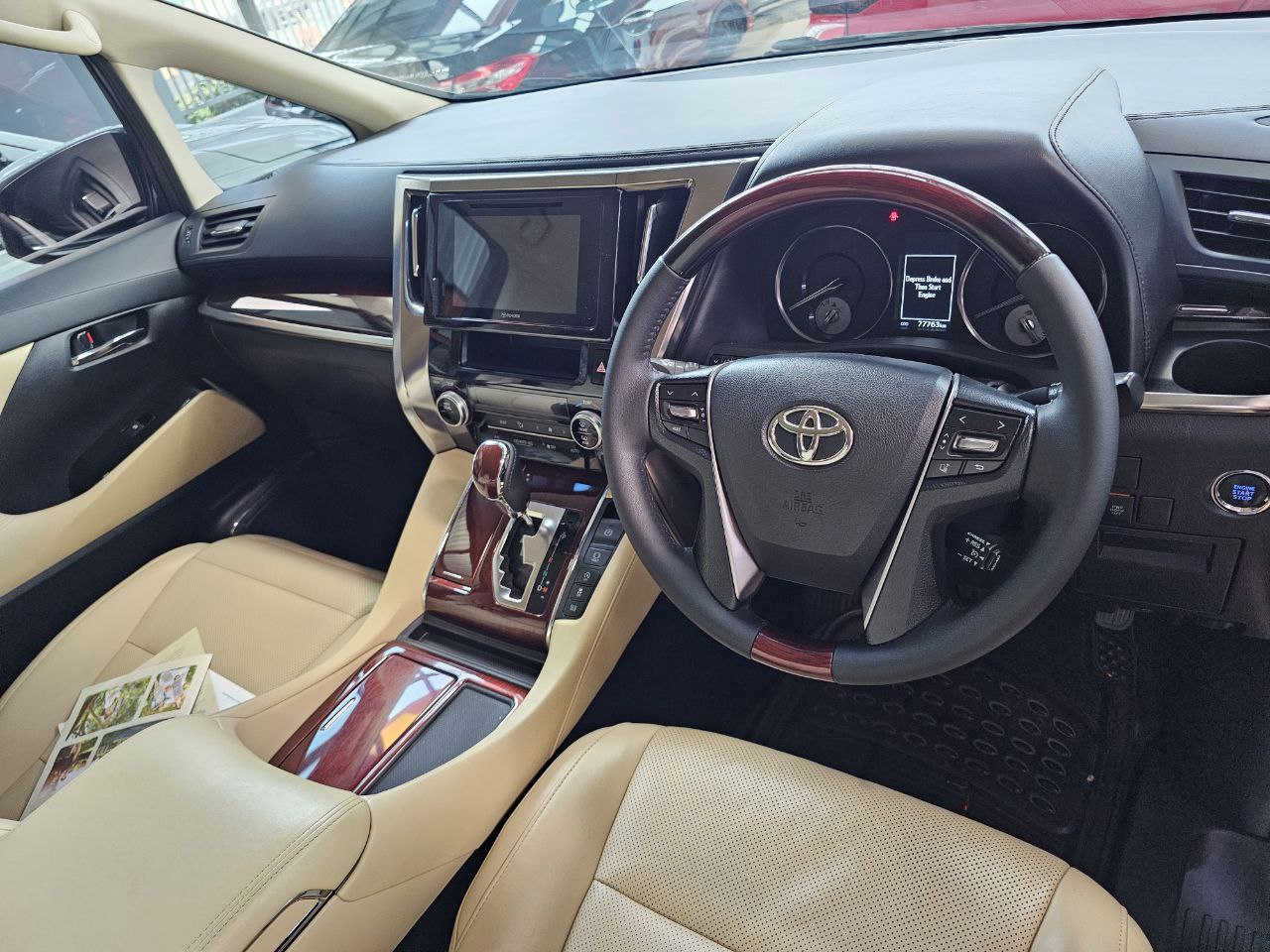 Toyota Alphard 2.5 G A/T 2016 MPV 4748605