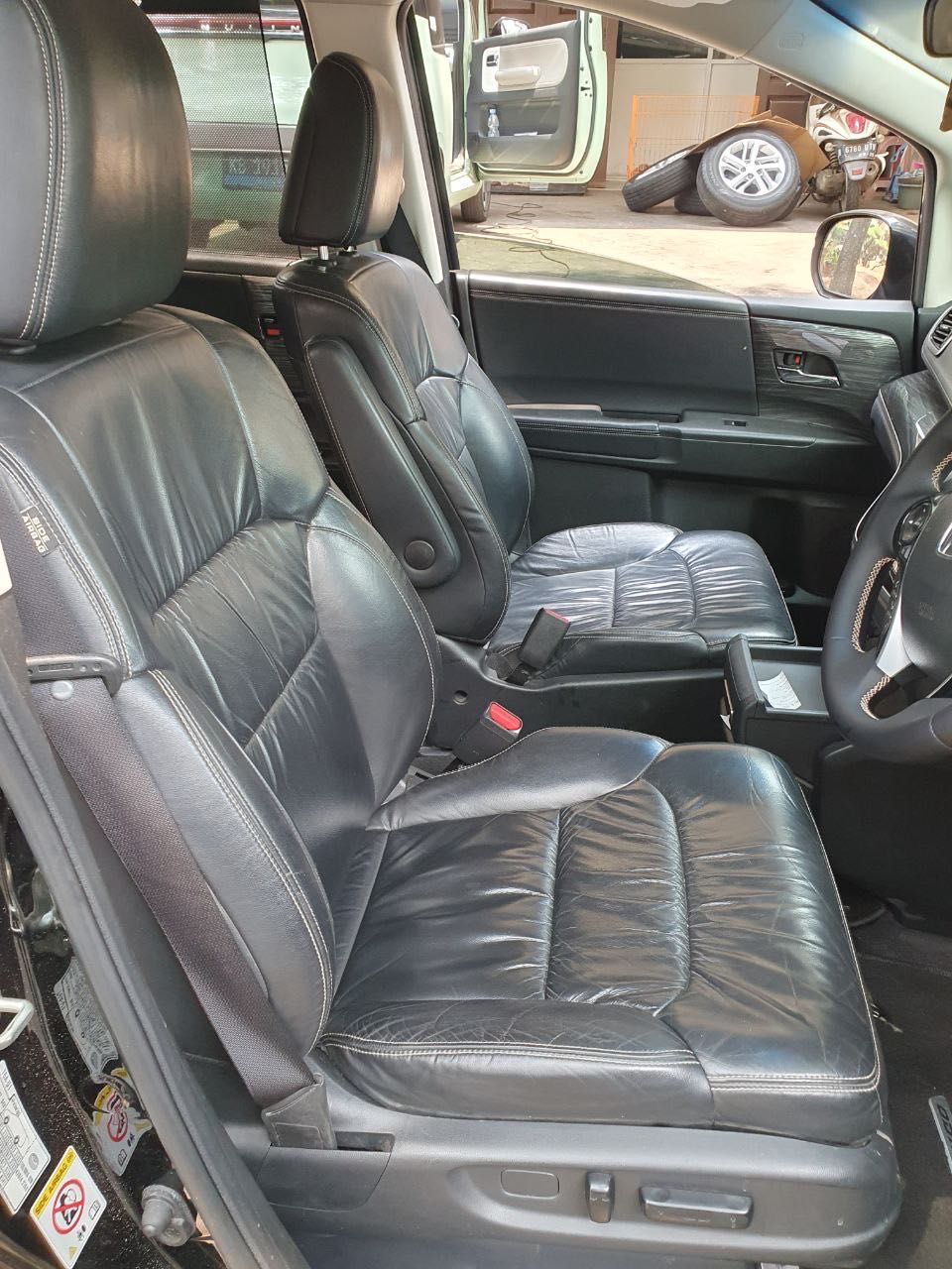 Honda Odyssey Prestige 2.4 2014 Kondisi Mulus Terawat Istimewa 4758672