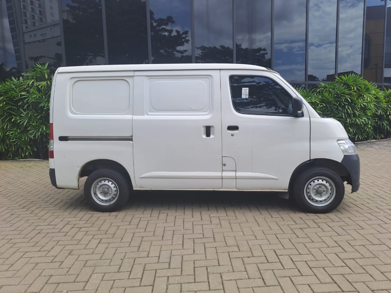 Daihatsu Gran Max Blind Van AC MT Manual 2022 Putih 4775956