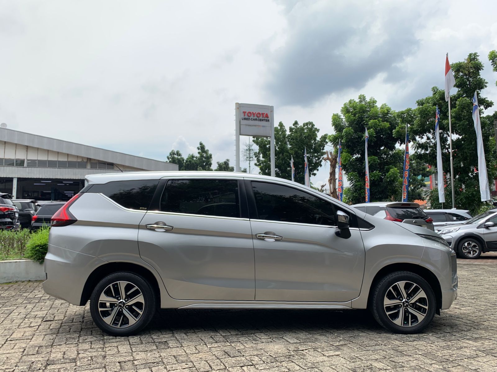 Mitsubishi Xpander Ultimate A/T 2018 Silver 4776113