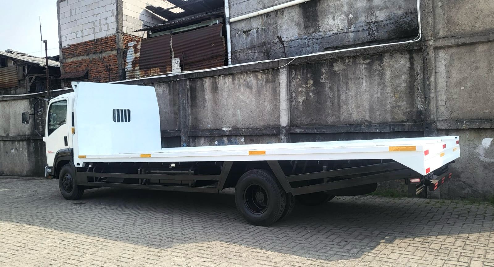 MULUS+banBARU MURAH Isuzu Giga engkel FRR 90 Q Losbak 2014 Load bak 4779255