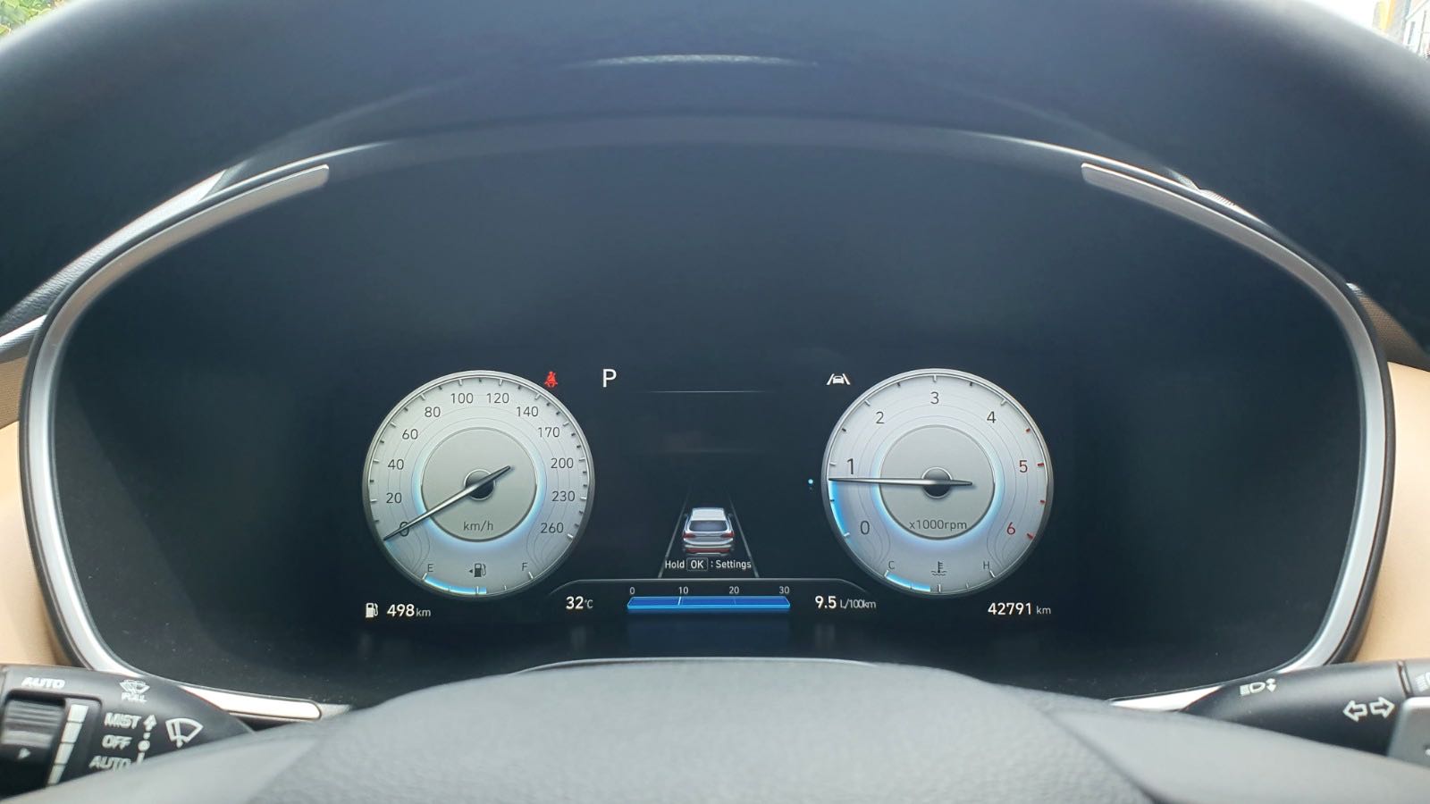 Hyundai Santa Fe D 2.2 8DCT Signature AT 2022 Hitam Panoramic ... 4780808
