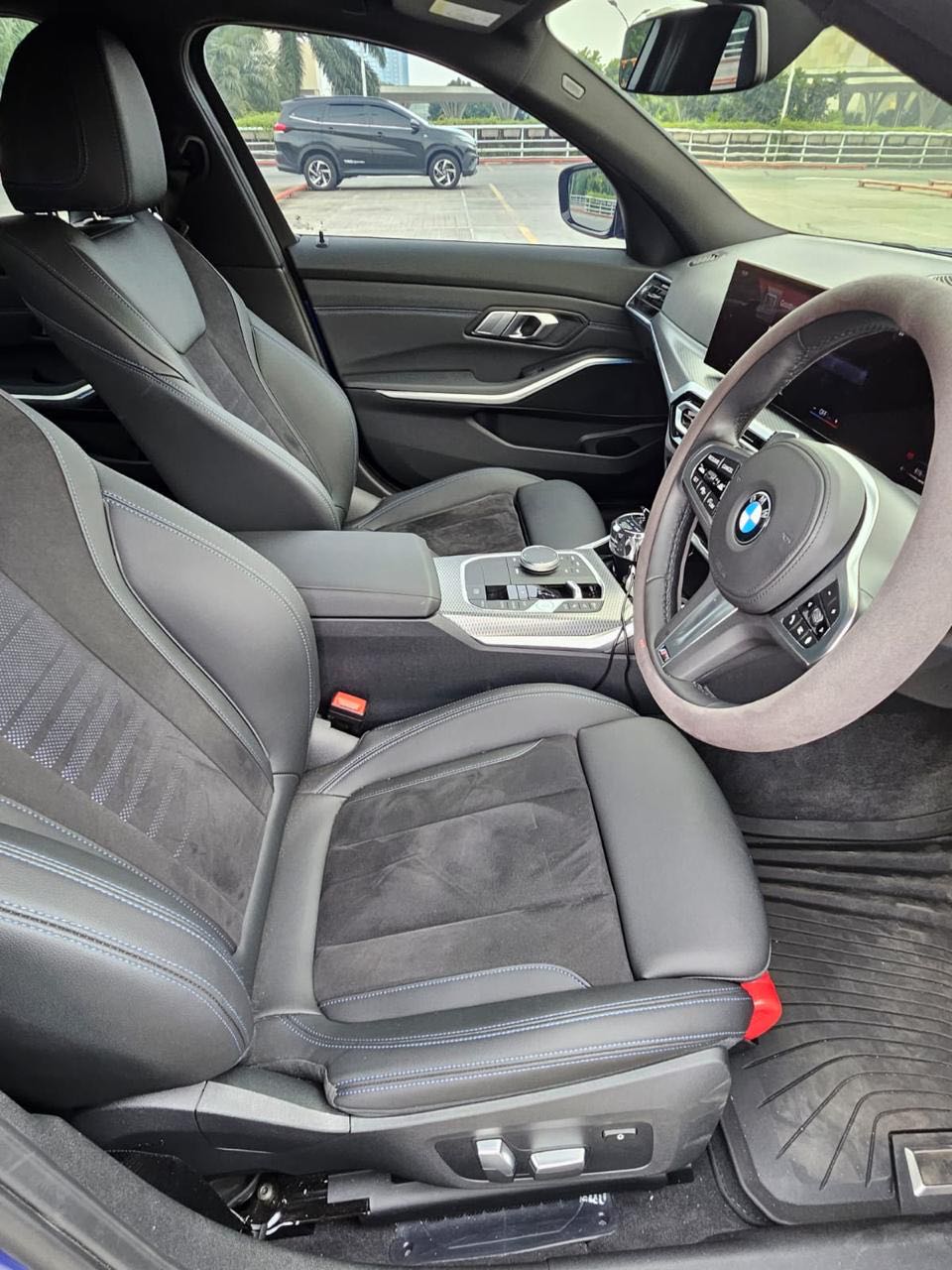 KM 2rb! BMW 3 Series 320i ( G20 ) LCI M Sport Portimao Blue On ... 4782500