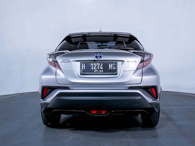 Toyota CHR Hybrid AT 2020 Silver 4783481