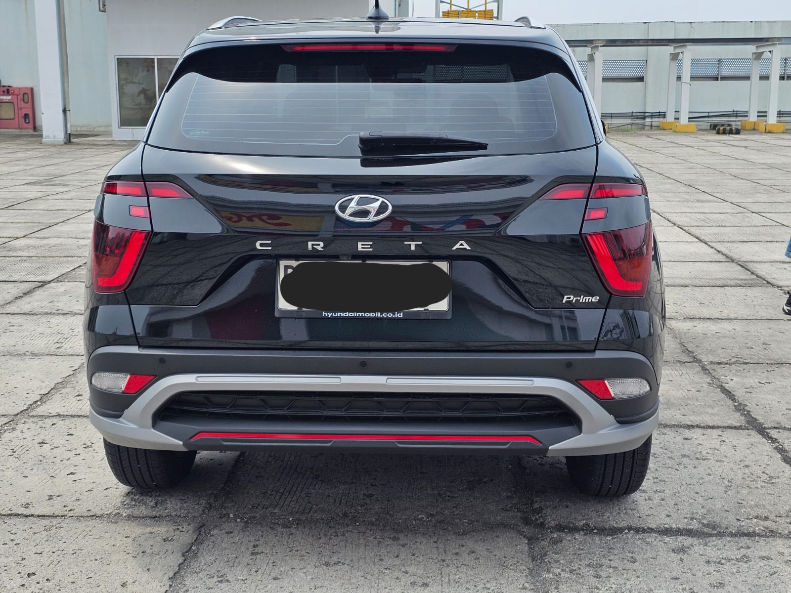 Creta prime two tone 2023 hitam 4798118