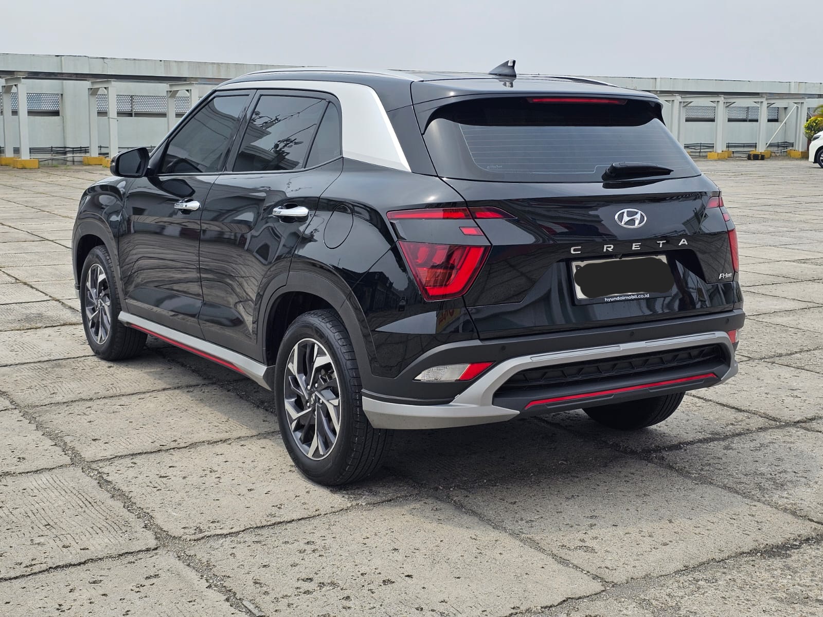 Creta prime two tone 2023 hitam 4798118