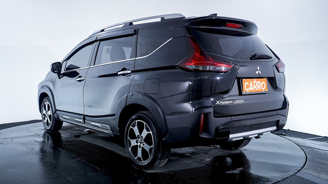 Mitsubishi Xpander Cross Premium AT 2021 Hitam 4805555