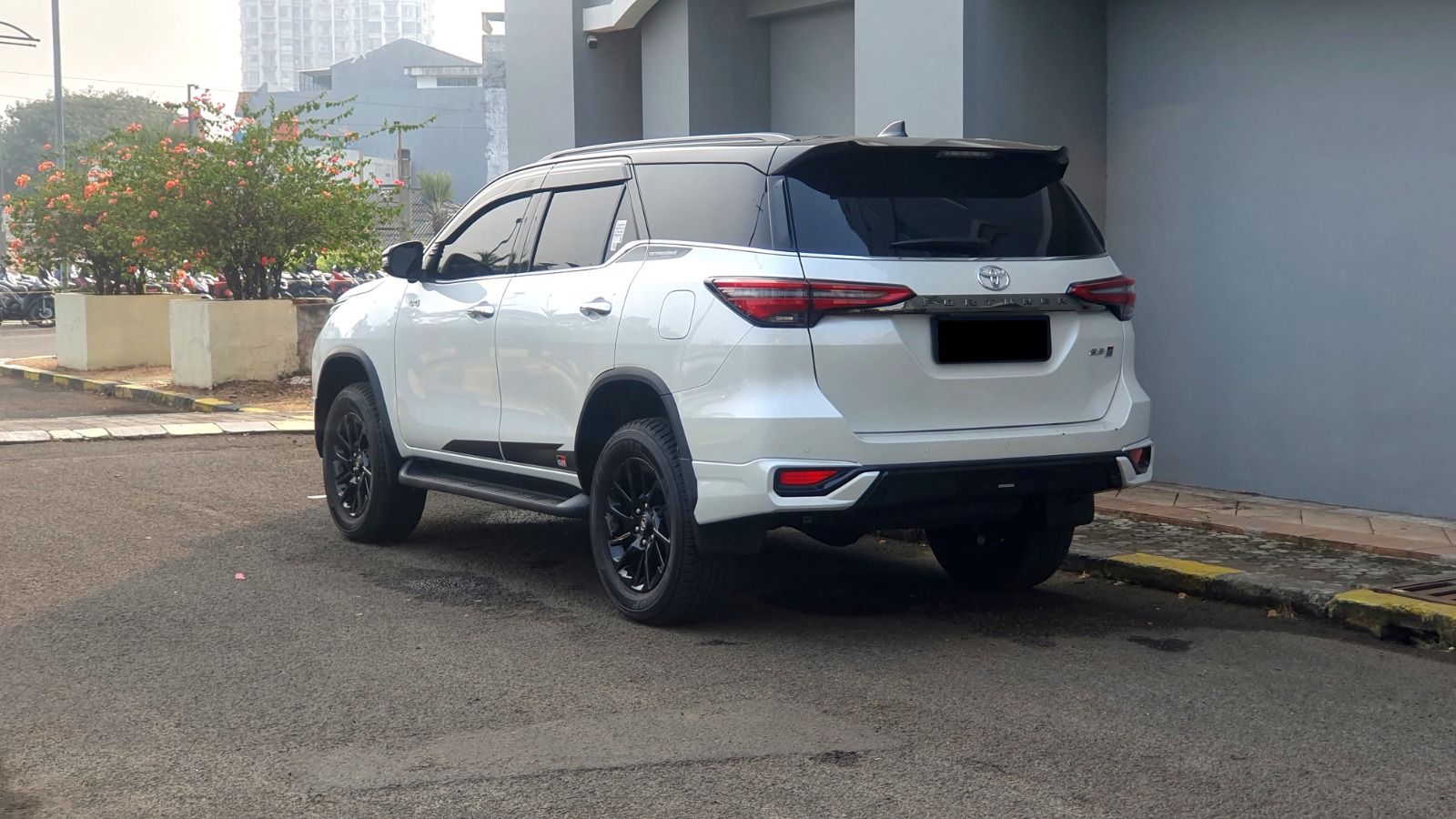 Toyota Fortuner New 4x4 2.8 GR Sport A/T 2024 tetradrive matic ... 4805700