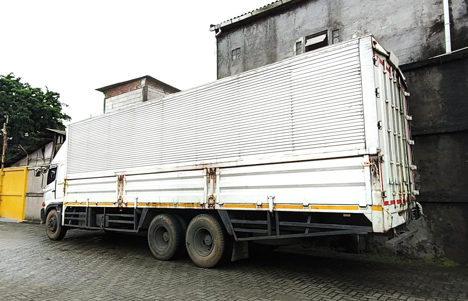 10 roda Hino tronton 6x2 FL260JW Wingbox 2018 ranger lohan wing box 4834252