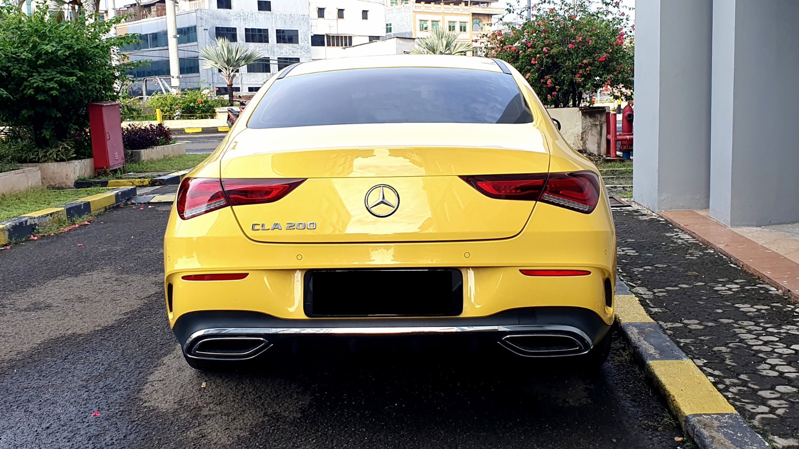 Mercedes-Benz CLA 200 AMG Line 2022 kuning km 8 ribuan 4837309