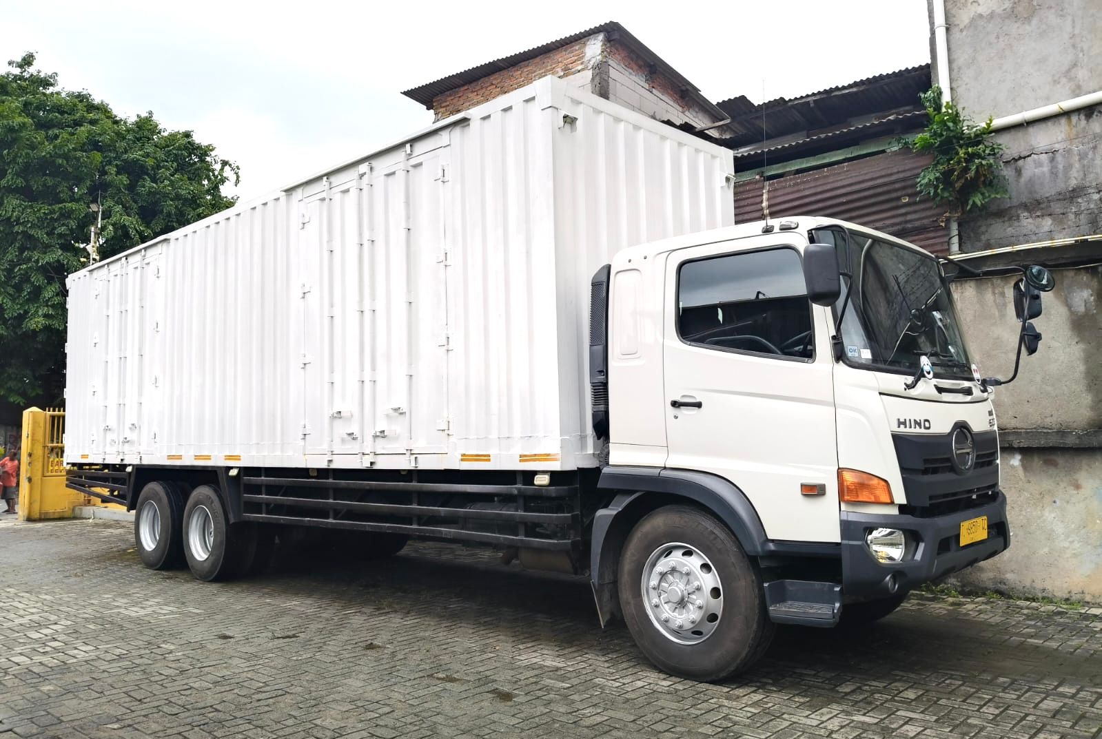 MULUS MURAH Hino Tronton 6x2 FL 260 JW Box Besi 2022 FL260JW bok 4874118