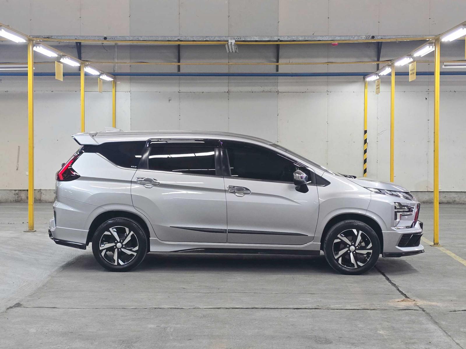 Mitsubishi Xpander Ultimate A/T 2022 Silver 4874839