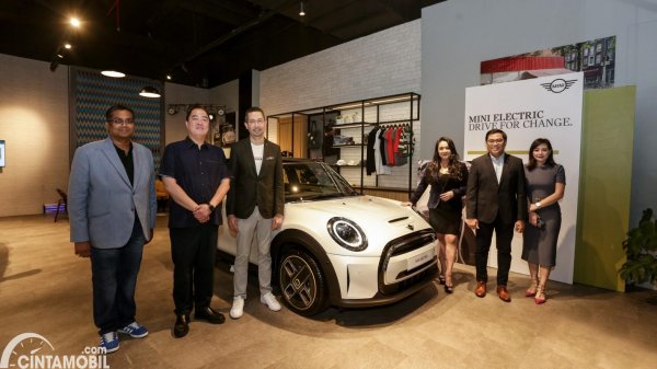 MINI Eurokars Studio PIK Resmi Dibuka, Bisa Test Drive Mobil ...